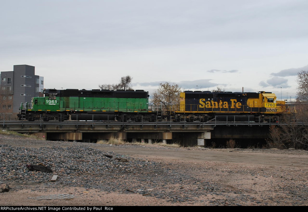 BNSF 1961 & BNSF 1760 Working The Yard